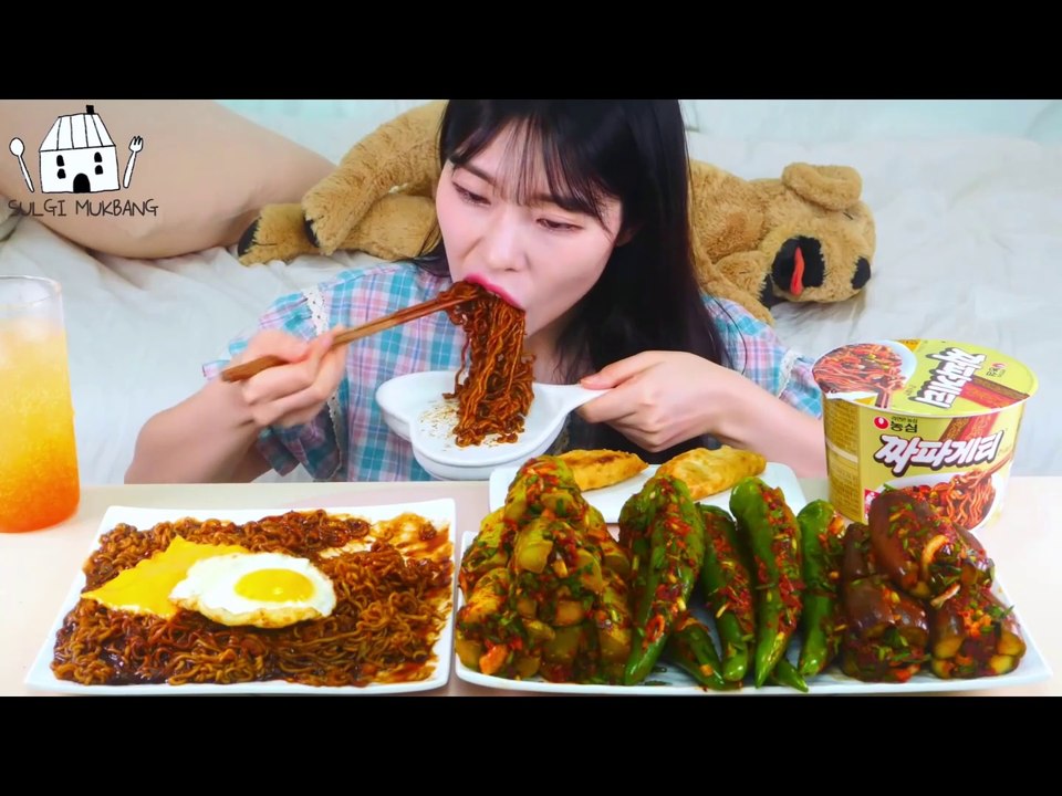 ASMR MUKBANG|Black bean noodles&Stuffed Kimchi(Cucumber, Red pepper, Eggplant)(SBI) - video ...