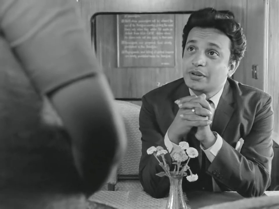 Nayak {The Hero} নায়ক (1966) Satyajit Ray Film, Uttam Kumar, Sharmila Tagore - video Dailymotion