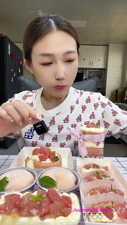 #14 Desserts mukbang/ASMR || Peach dessert set || cream cake, mochi ...