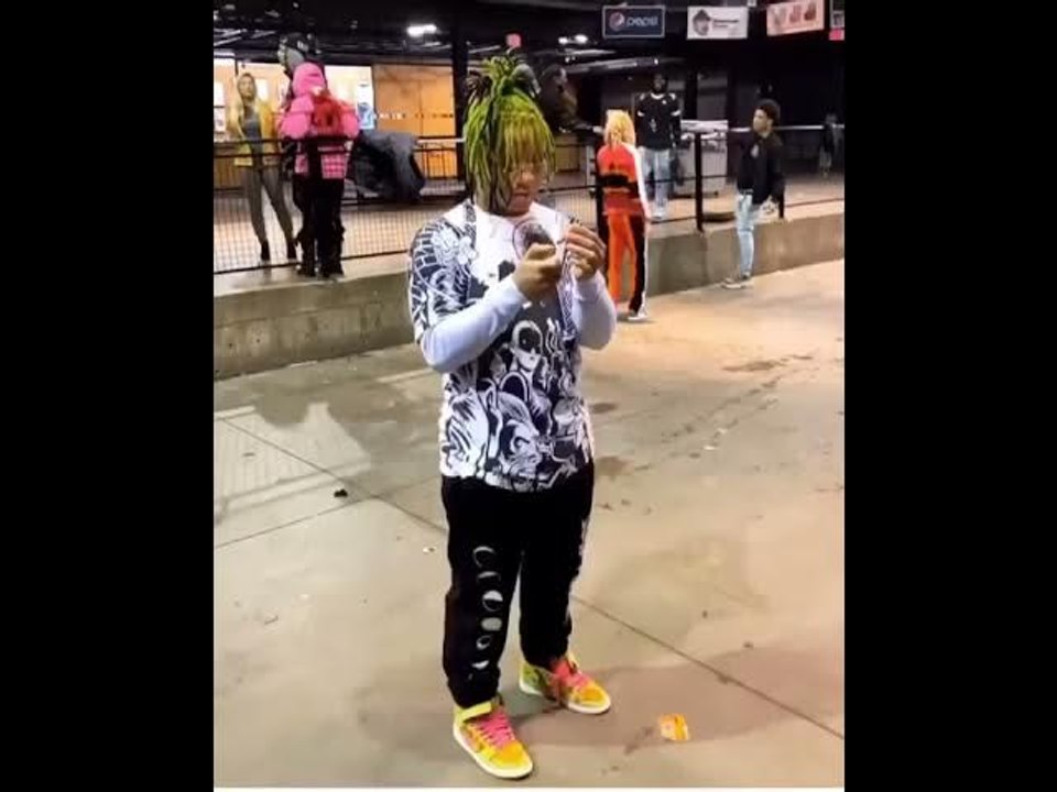 Trippie Redd Shows Off His Vertical Video Dailymotion
