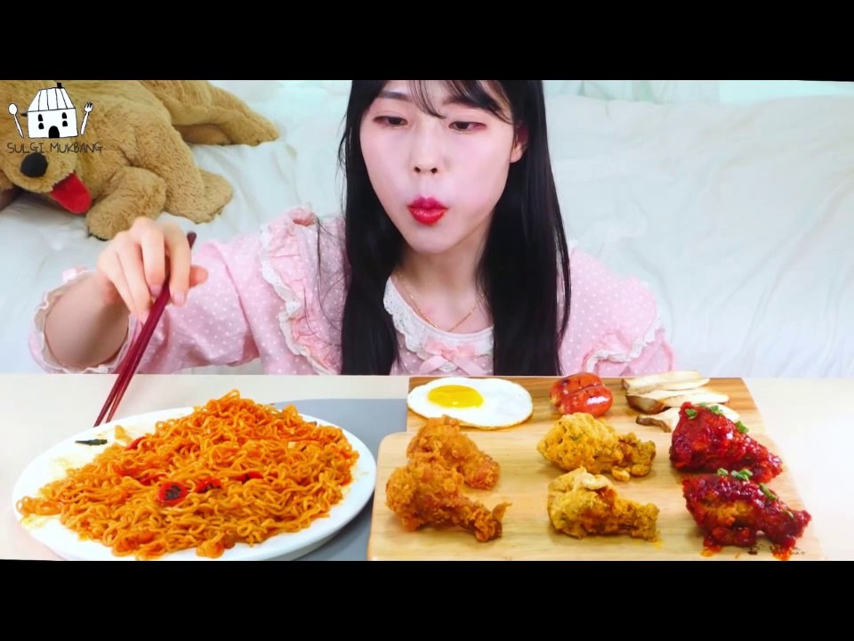 ASMR MUKBANG| Stir-fried Shin Ramen and Chicken(BBURINGKLE, Seasoned ...