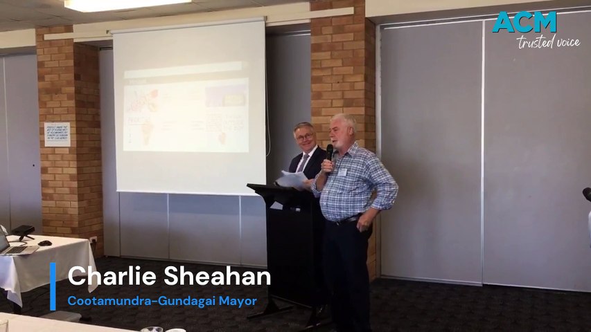 Cootamundra-Gundagai mayor Charlie Sheahan gives vote of thanks at ...