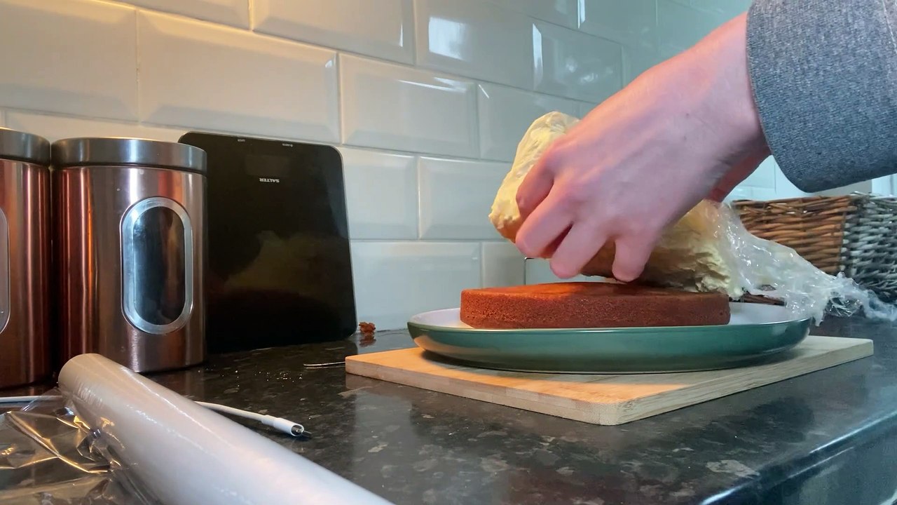 National Baked Alaska Day - Reporter Sean Gleaves attempts to make this ...