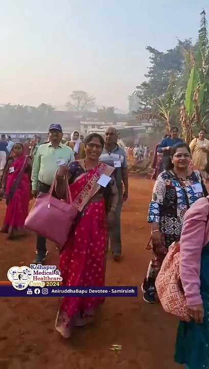 Parampujya Nandai and Parampujya Suchit Dada welcoming Shraddhavan ...