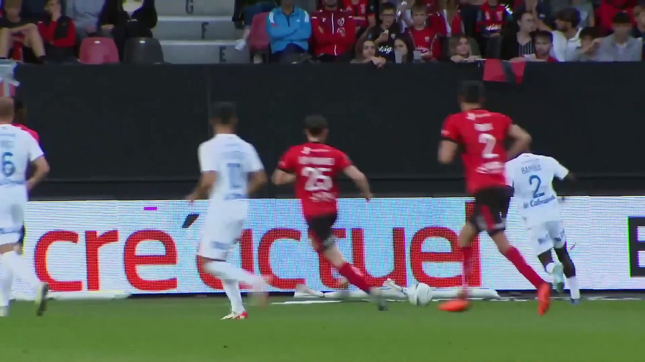 J11 EN AVANT GUINGAMP - GRENOBLE FOOT 38 (2 - 2) - Résumé - (EAG - GF38 ...