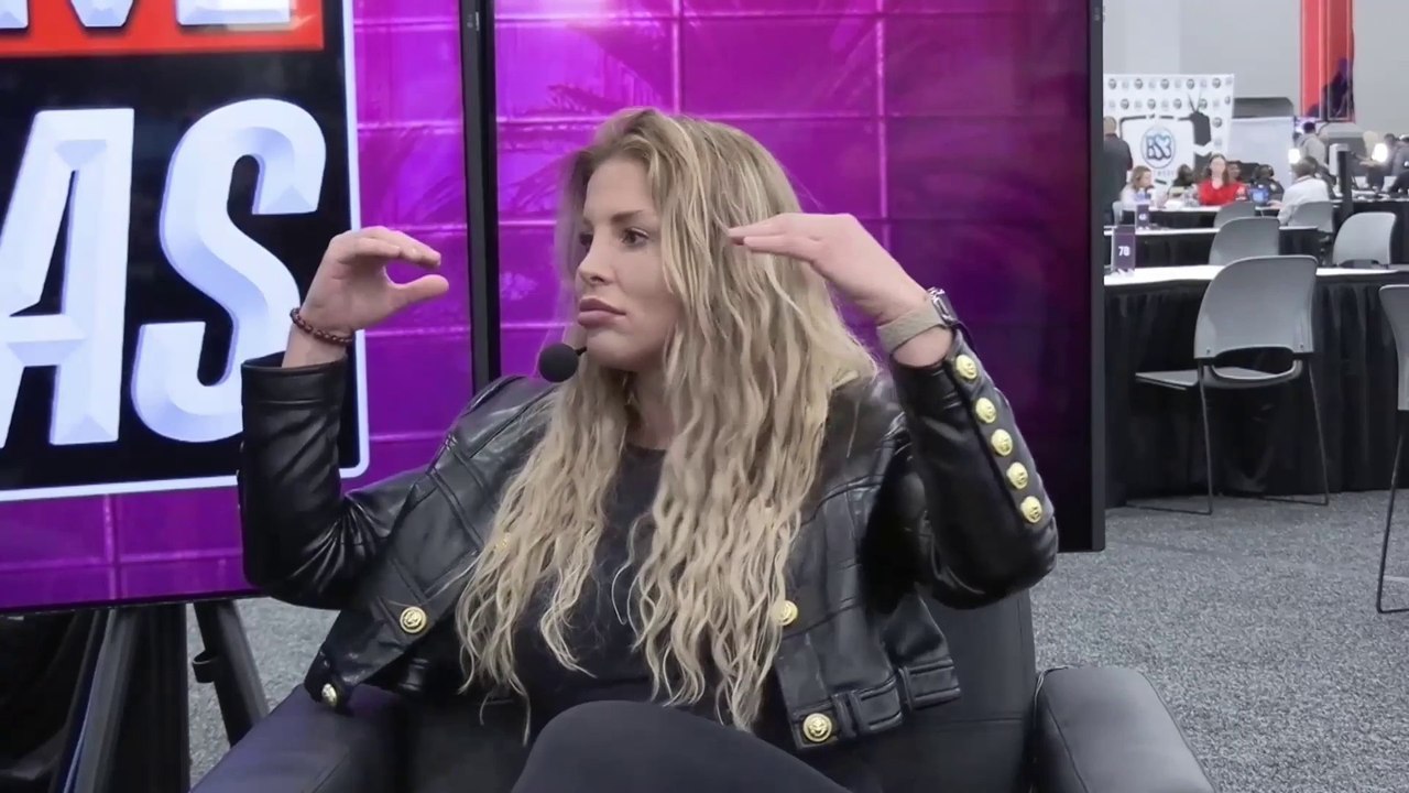 Why Sheena Bathory Loves Power Slap: A Unique & Courageous Sport ...