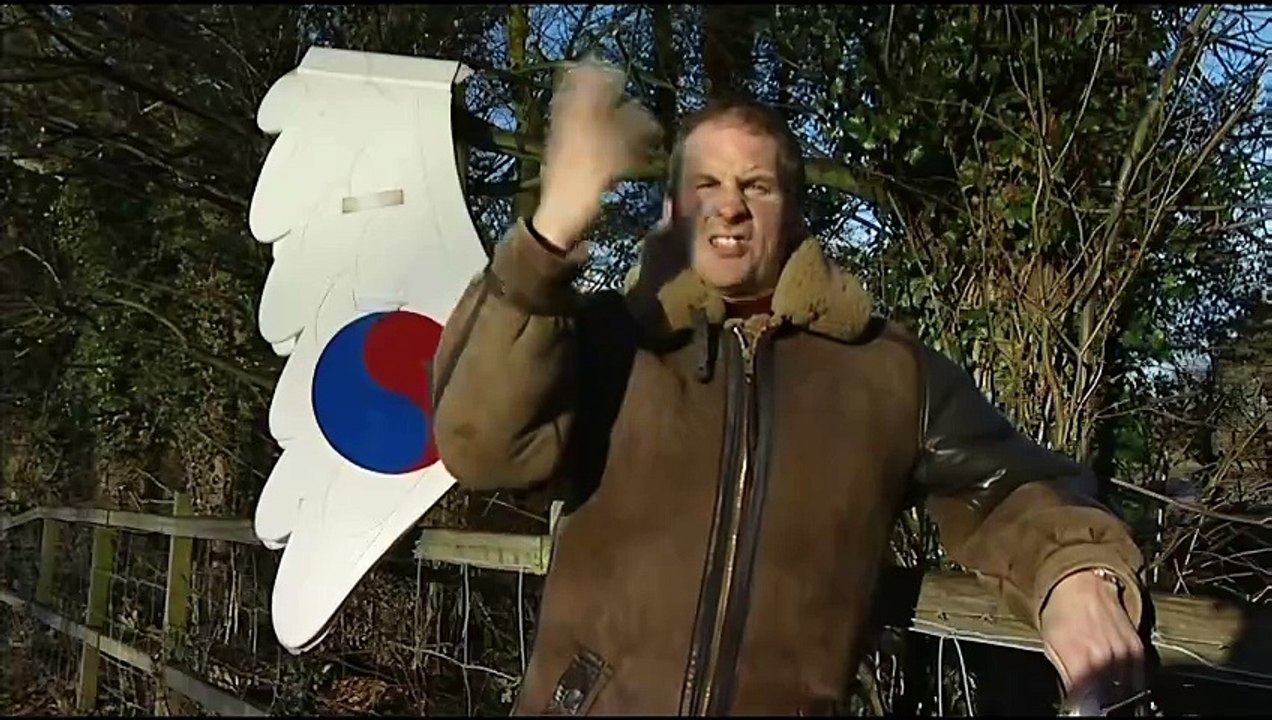 Massive Engines with Chris Barrie - 109 [couchtripper][U] - video Dailymotion
