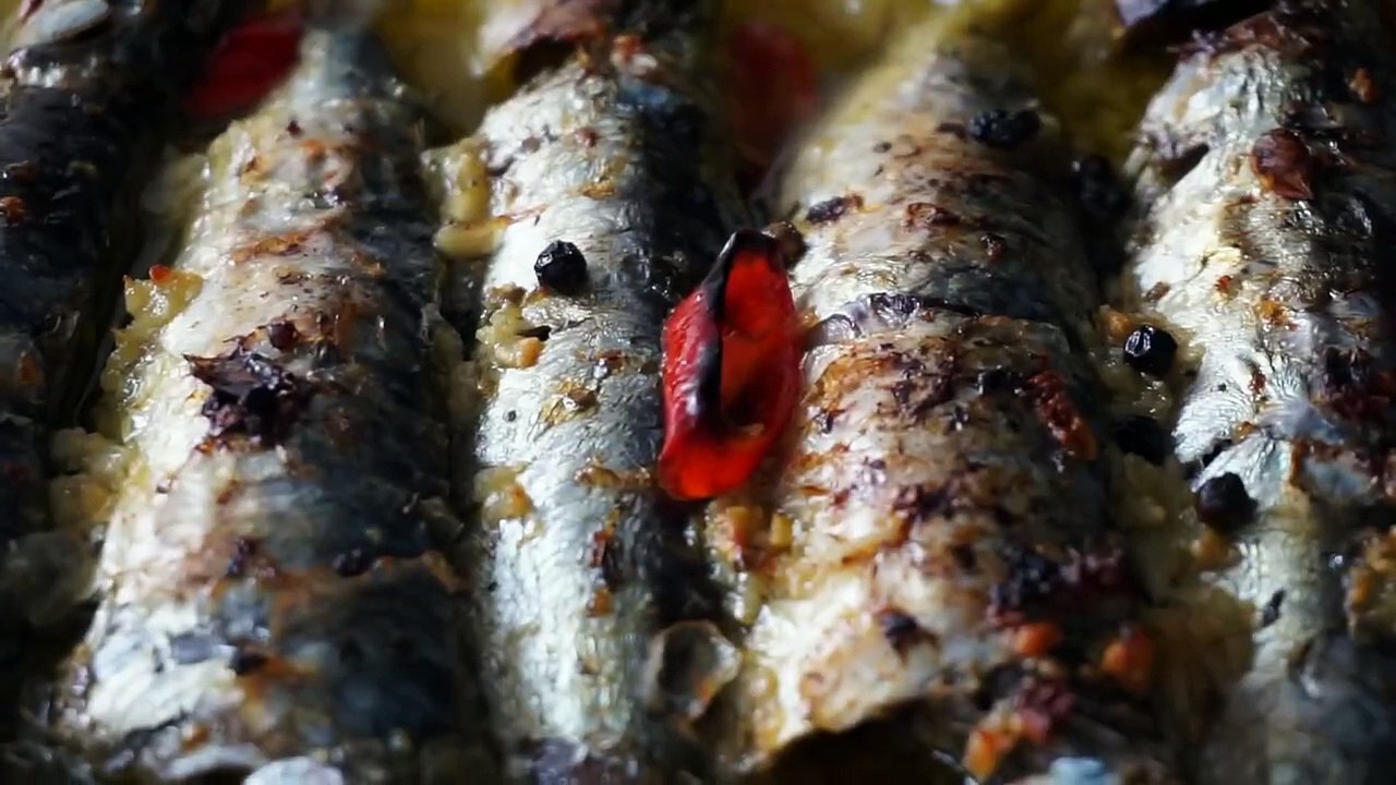 Spanish style SARDINAS al horno — homemade oven-grilled fresh sardines ...