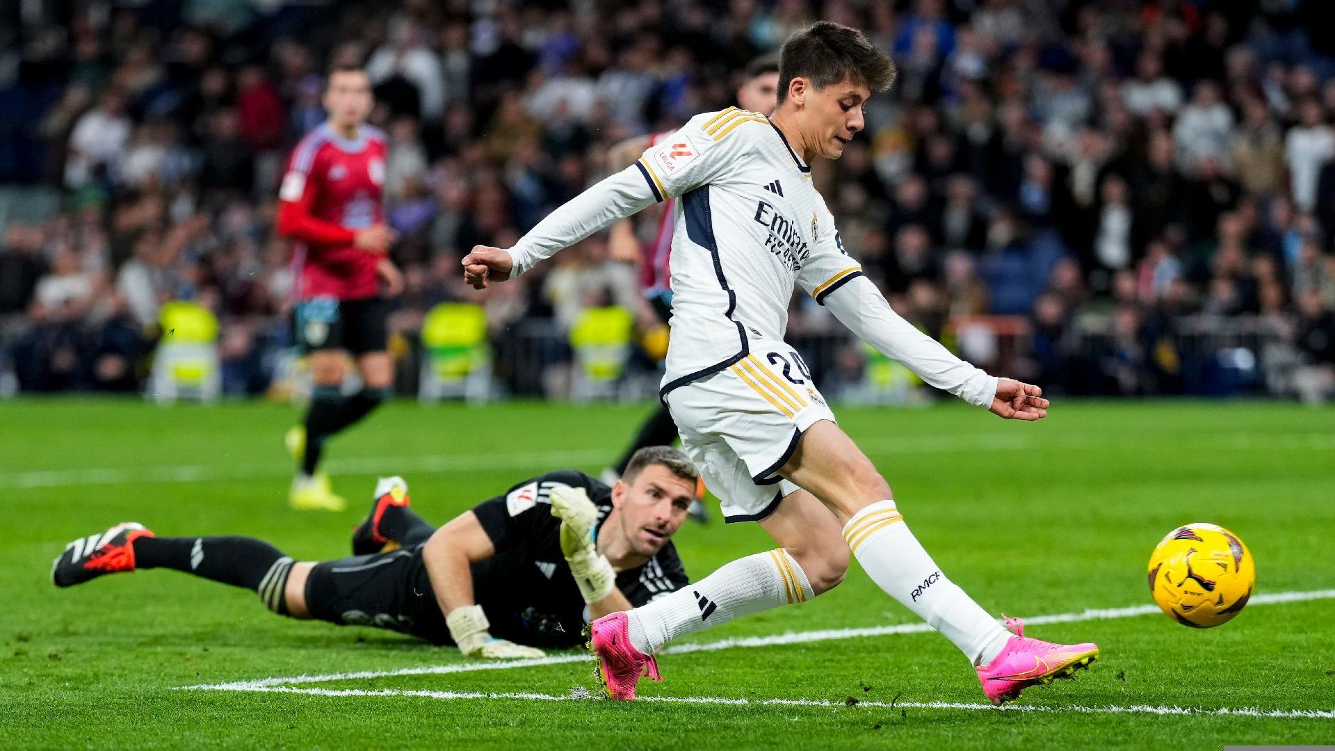 VIDEO | Hair-raising Moment: Real Madrid Locker Room Welcomes Modric ...