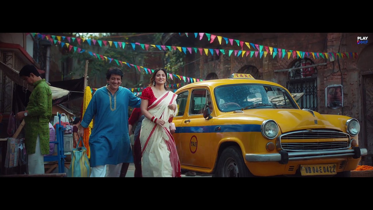 Halki Halki Si - Hina Khan ｜ Munawar Faruqui ｜ Asees Kaur ｜ Saaj Bhatt ...