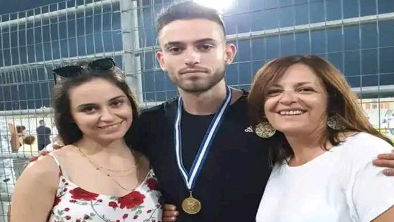 ΙΩΑΝΝΑ ΠΑΠΑΔΗΜΗΤΡΙΟΥ ΜΗΤΕΡΑ ΜΙΛΤΟΥ ΤΕΝΤΟΓΛΟΥ - video Dailymotion