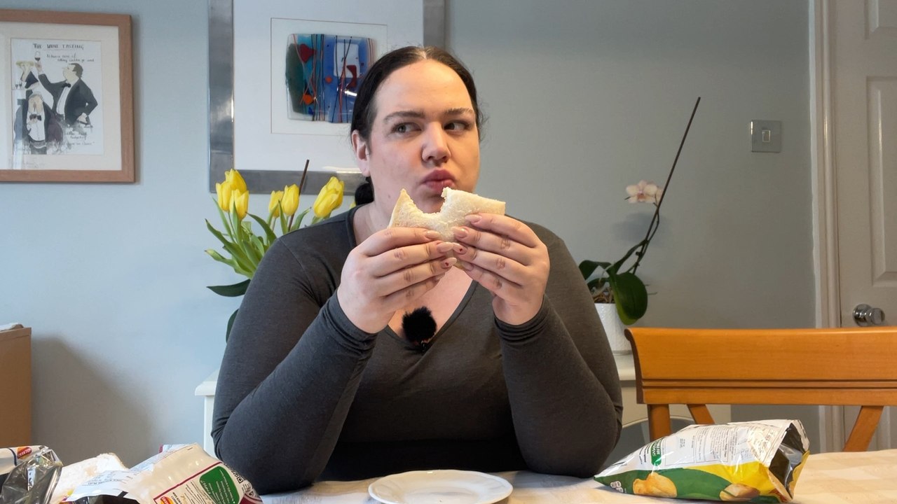 National crisp day - taste testing crisp butties - video Dailymotion