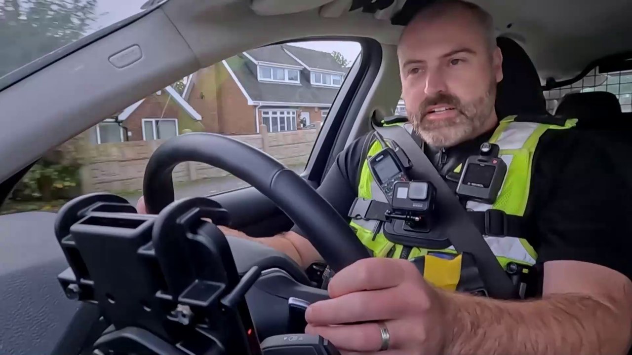 Channel 5 Traffic Cops film chase through estate near Chesterfield ...