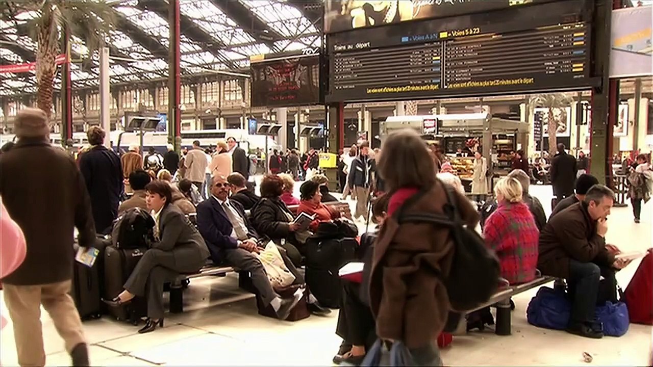 Seconds From Disaster 02-11 Paris Train Crash - video Dailymotion