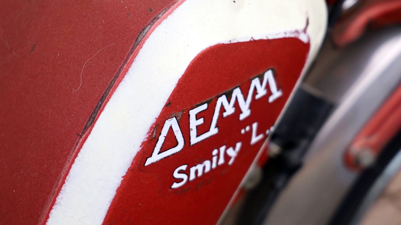 DEMM SMILY L YEAR 1975 FULL STOCK - Video Dailymotion