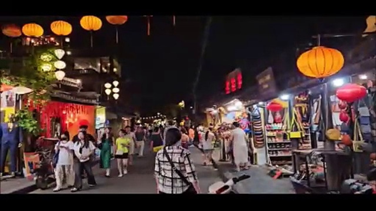 Hoi An's Enchanting lights when dusk sets in, Hoi An, Vietnam - video ...
