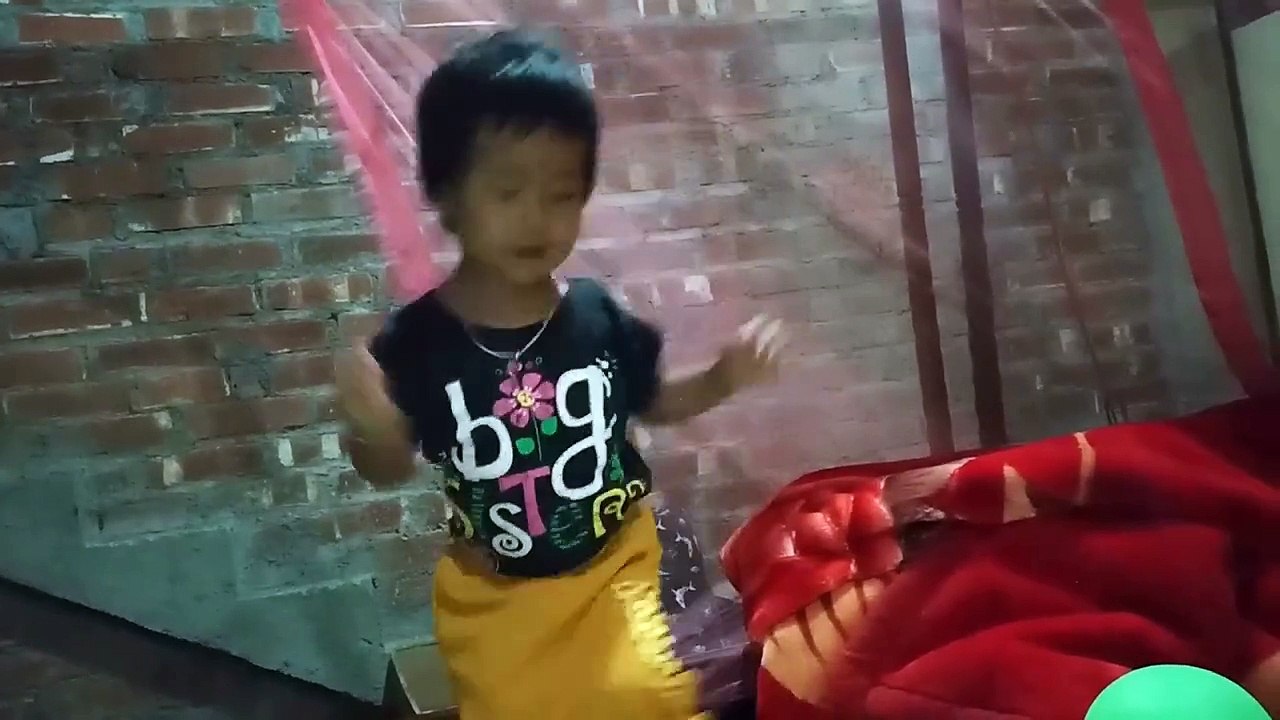 Little baby dancing - video Dailymotion