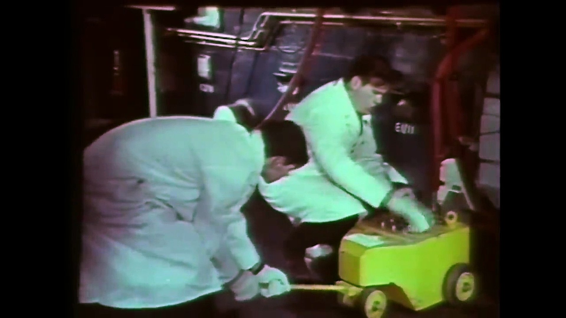 Austin Powers Gif Cart