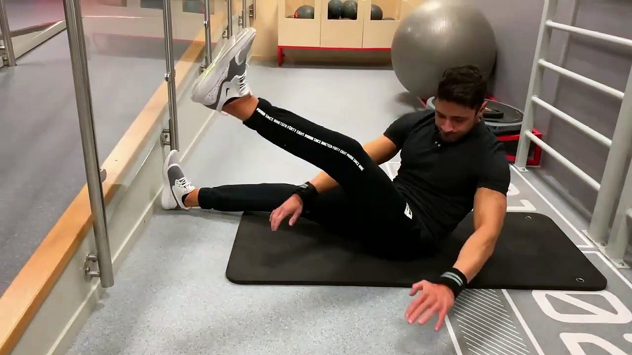 Core Twist - video Dailymotion