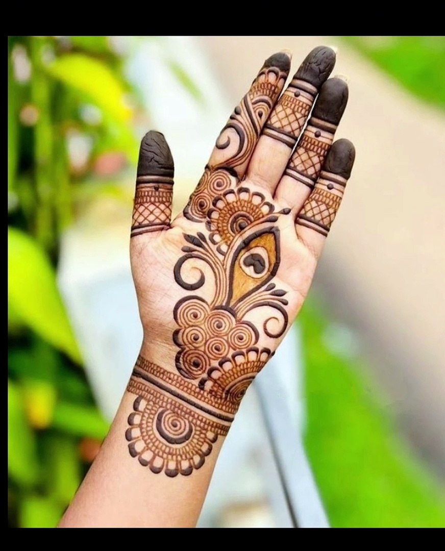 Very Simple Mehndi Designs