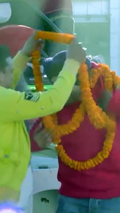 Punjabi Comedy Scene raja beta de ik chanta - video Dailymotion