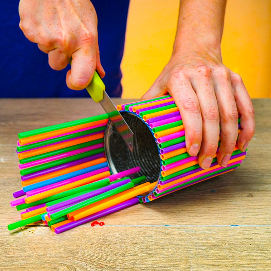 Projects Using Recycled Straw