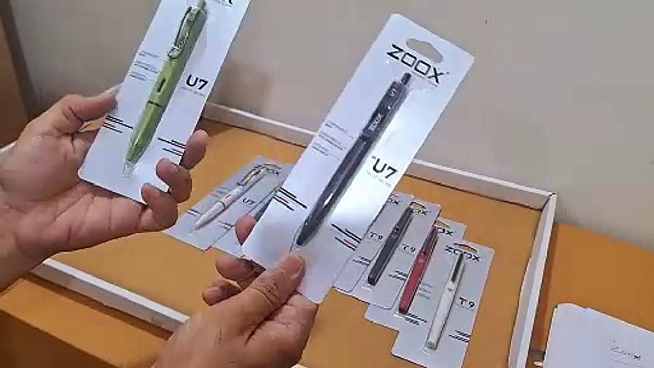 Unboxing and Review of Flair ZOOX U7 and T9 Roller Gel Pen - video ...