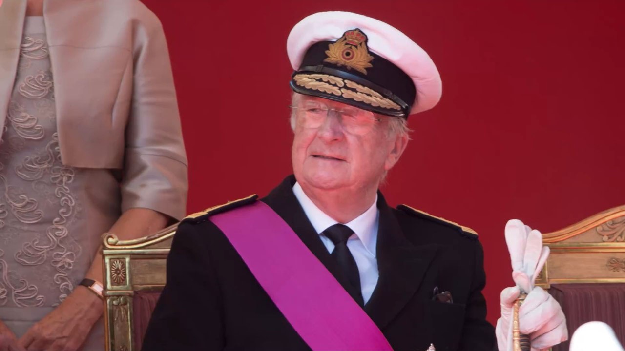 Le roi Albert II de Belgique fête ses 90 ans - Vidéo Dailymotion