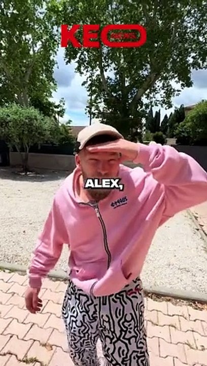 CE TIKTOKEUR ALEX A TROMPE SA COPINE ALY SUR TIKTOK ! - Vidéo Dailymotion