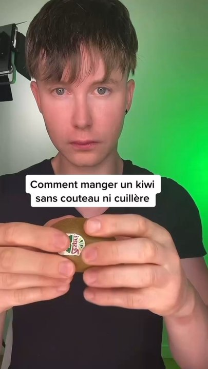 Manger un kiwi sans couteau ni cuillère - Vidéo Dailymotion