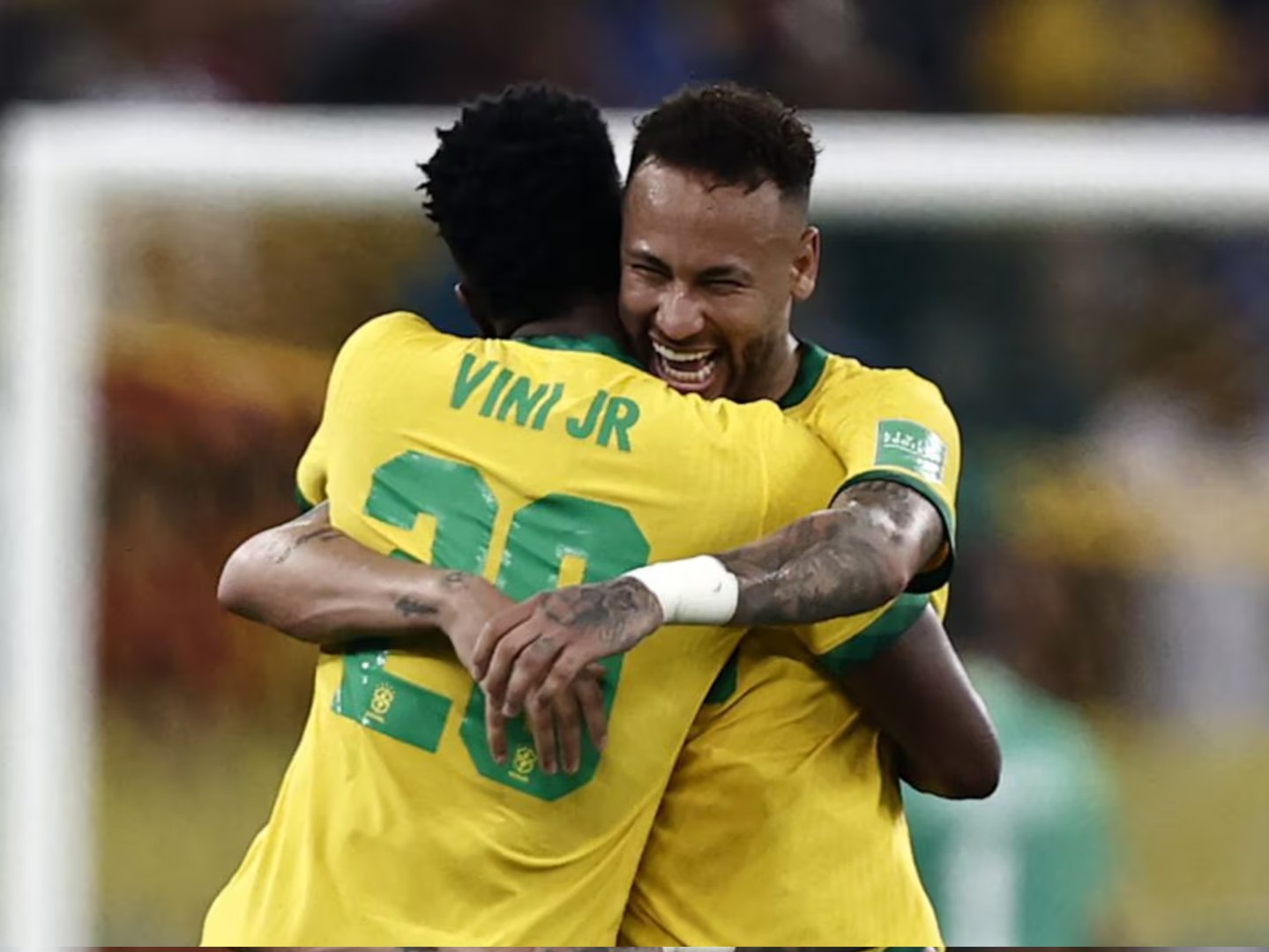 Neymar's Funny Comment to Vinicius | beIN SPORTS