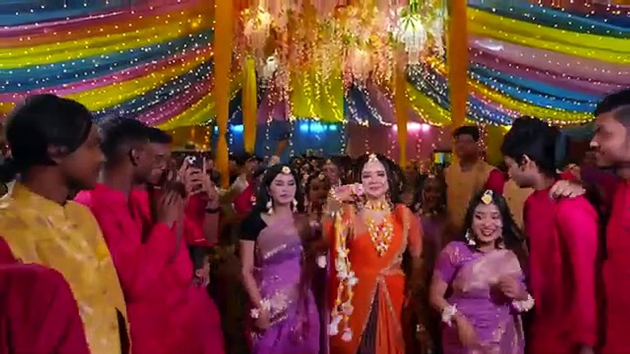 Haldi_dance_performance____wedding_dance___mehndi_dance%2C_Wedding ...