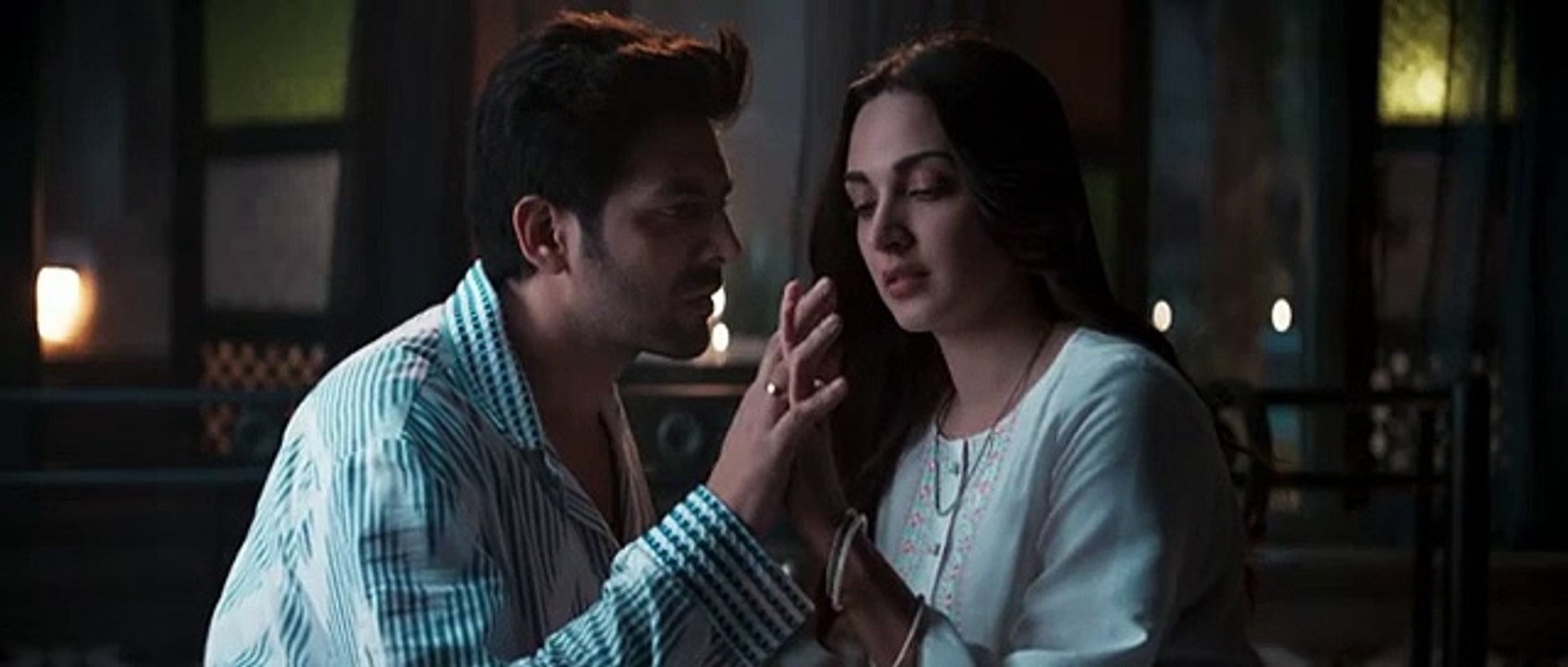 Kiara Advani Kiss Satyaprem Ki Katha Video Dailymotion