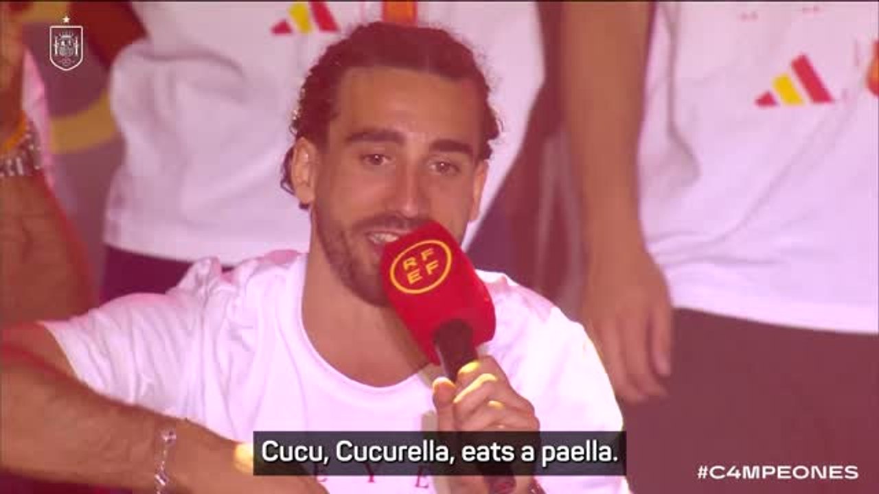Cucurella sings his song to ecstatic Spanish fans - video Dailymotion
