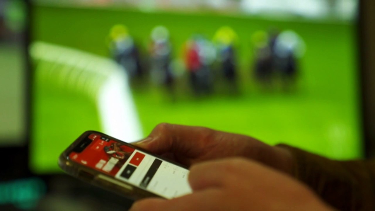 From behind bars, former sports betting addict Gavin Fineff is urging ...