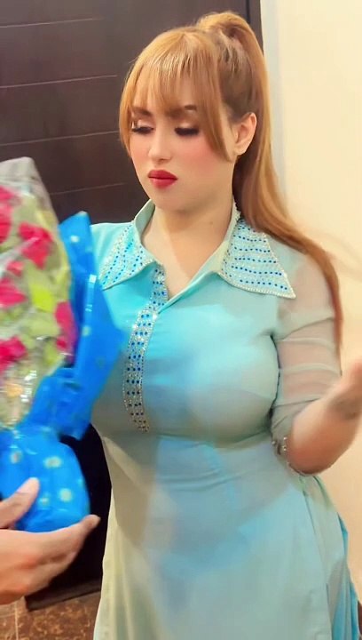 Beautiful lady rimal shah - video Dailymotion