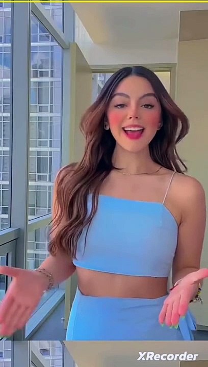 So beautiful girl but Like &Follow - video Dailymotion