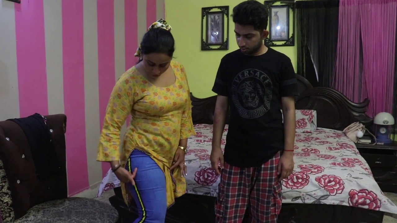 Tharki Darzi Kay Mazy _ New Hindi Full Romantic Video _ Sadaf Went To ...