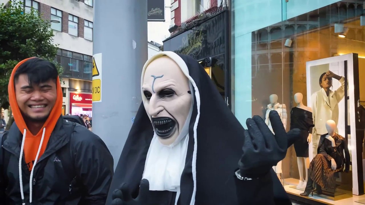 She has no Idea what's behind Her. Craziest Reactions. The Nun Prank ...