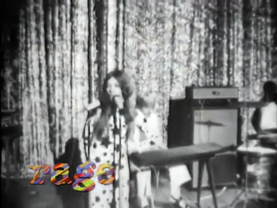 ALISON MacCALLUM & FRESHWATER - I Ain't Got The Time (GTK 1971) - video ...