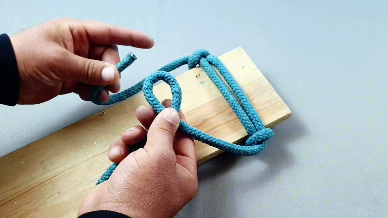 How to tie the most useful and mysterious knot in the world | Magic ...