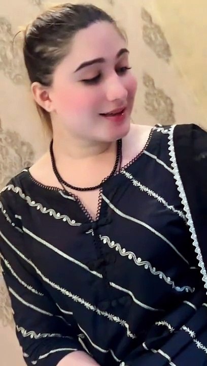 Beautiful girl dance - video Dailymotion