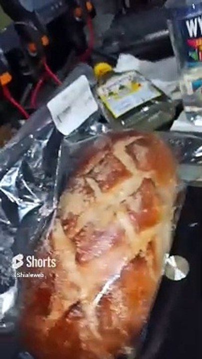 Este es el famoso pan Muriel relleno de pasas y nuez ideal para comerlo ...