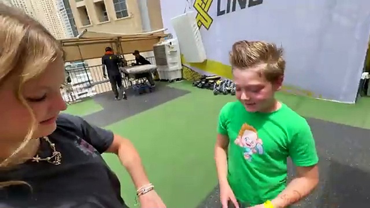 Ninja kids.TALLEST IN THE WORLD! Family visits DUBAI! Ninja kids ...