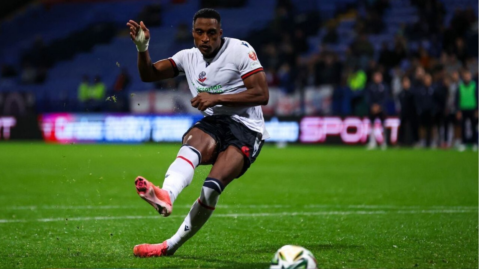 The Most Absurd Football Injury: From a Sneeze! | beIN SPORTS