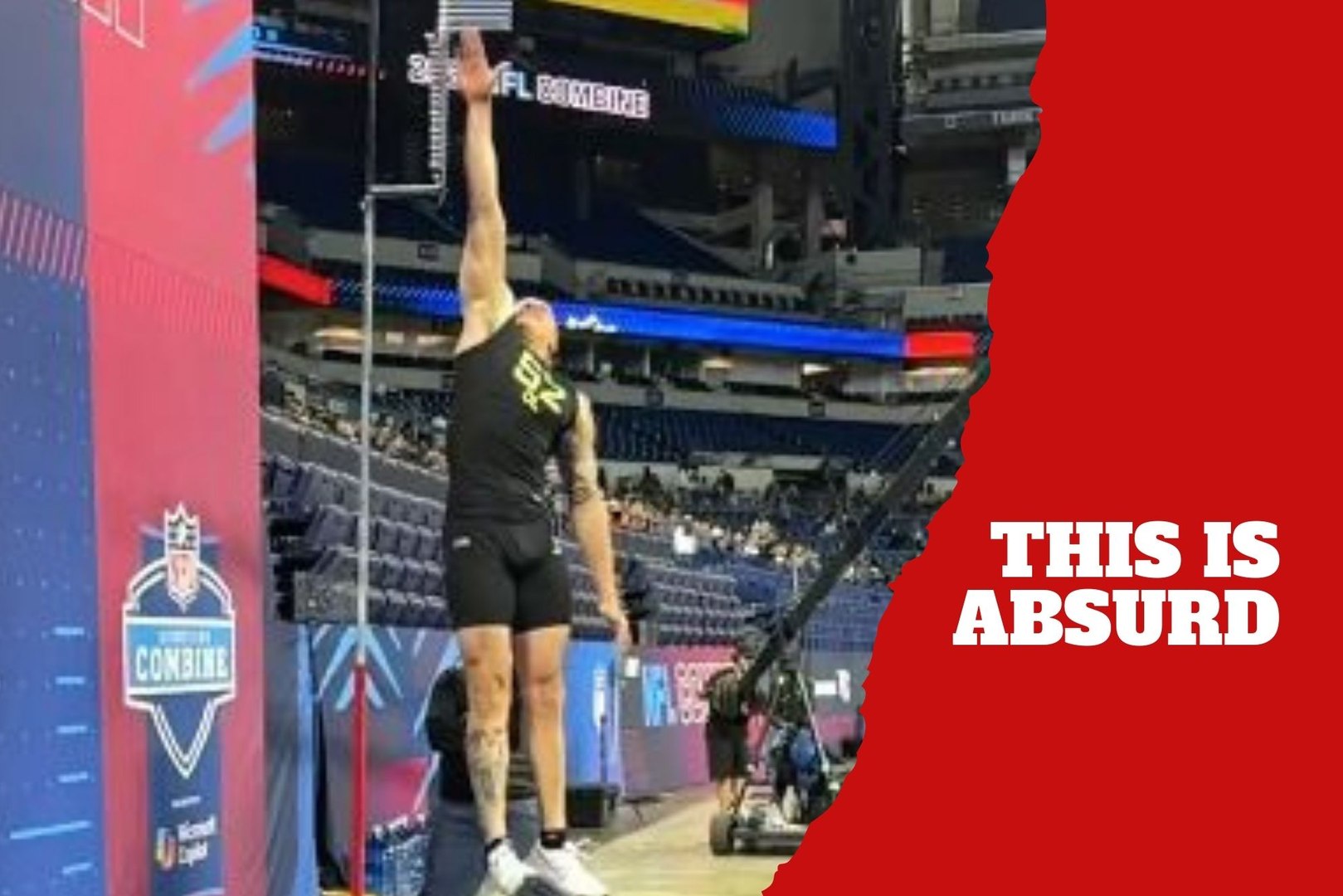 Must see this! Landon Jackson with a spectacular vertical jump during ...