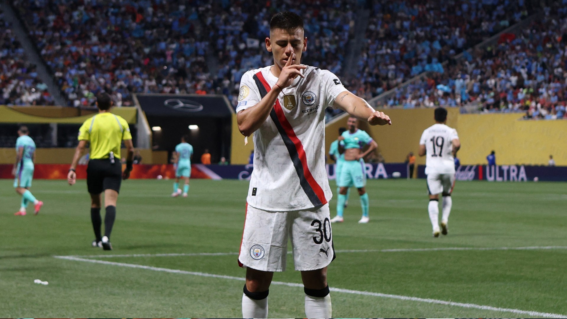 (VIDEO) The Talent Echeverri Brings to Pep Guardiola’s Manchester City ...