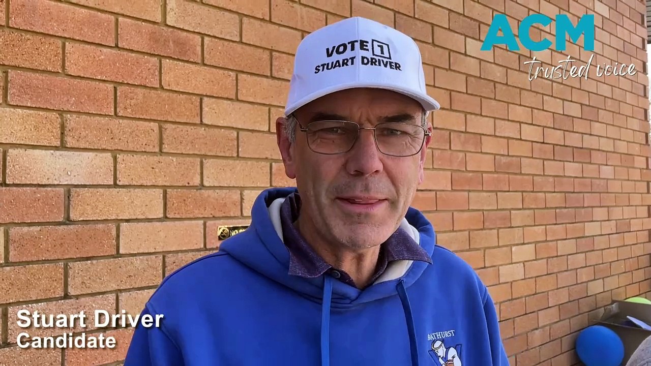 Stuart Driver at a polling booth - video Dailymotion