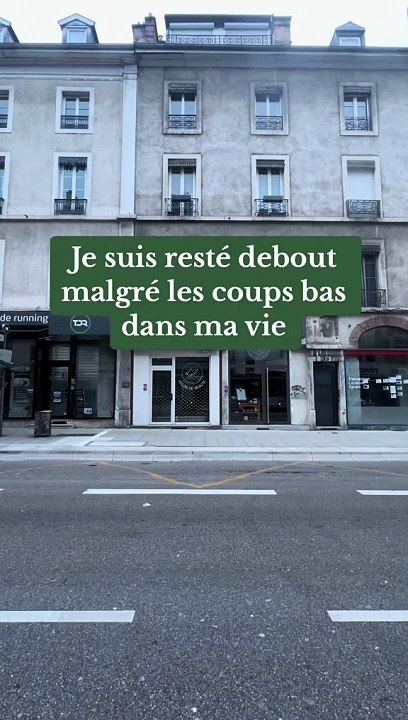 Je suis resté debout malgré les coups bas dans ma vie - video Dailymotion