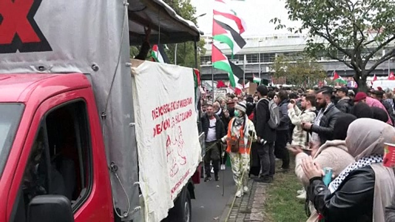 Ausschreitungen bei pro-palästinensischer Demonstration in Berlin - video Dailymotion
